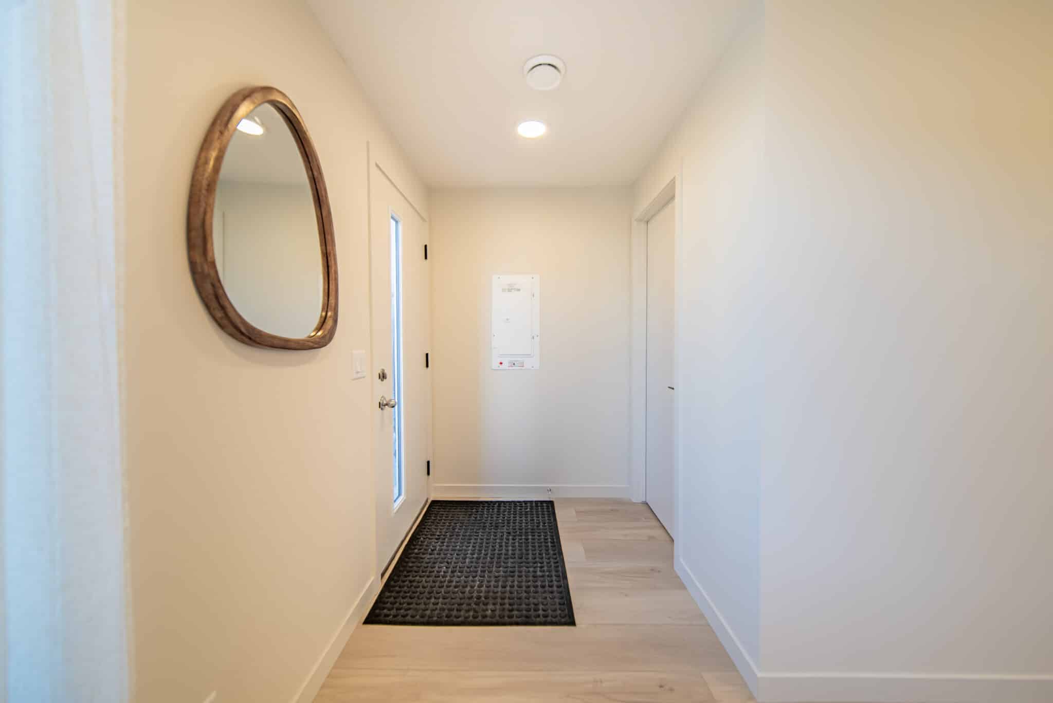 Metro Studio 18 - Arbour Lake West - Cantiro